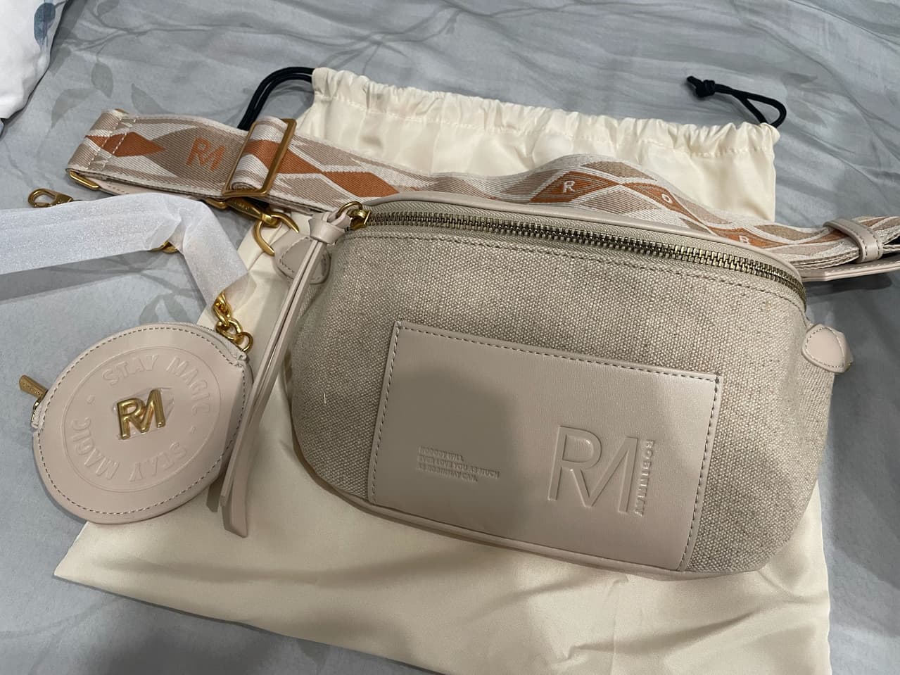 #我要賣 #降價 ROBINMAY 雅典神話 胸包（已售出） - 二手交易板 | Dcard