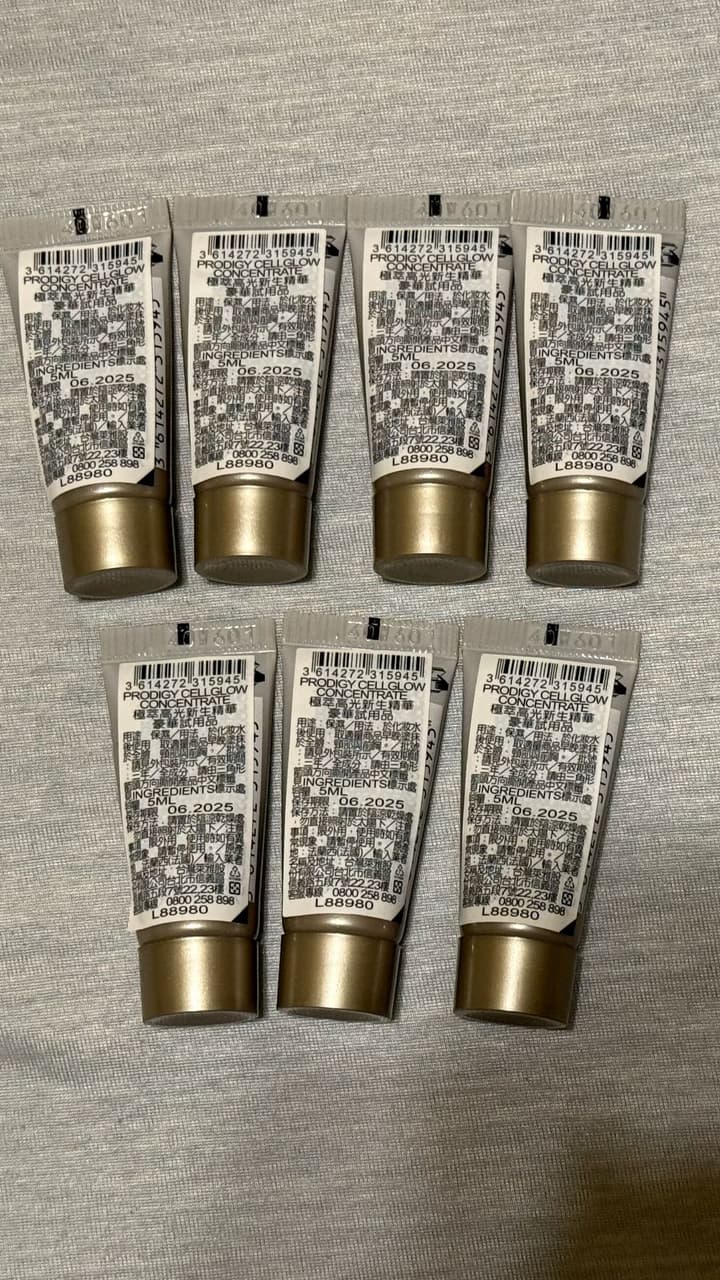 #我要賣 赫蓮娜 極萃高光新生精華 5ml（已售出） - 二手交易板 | Dcard