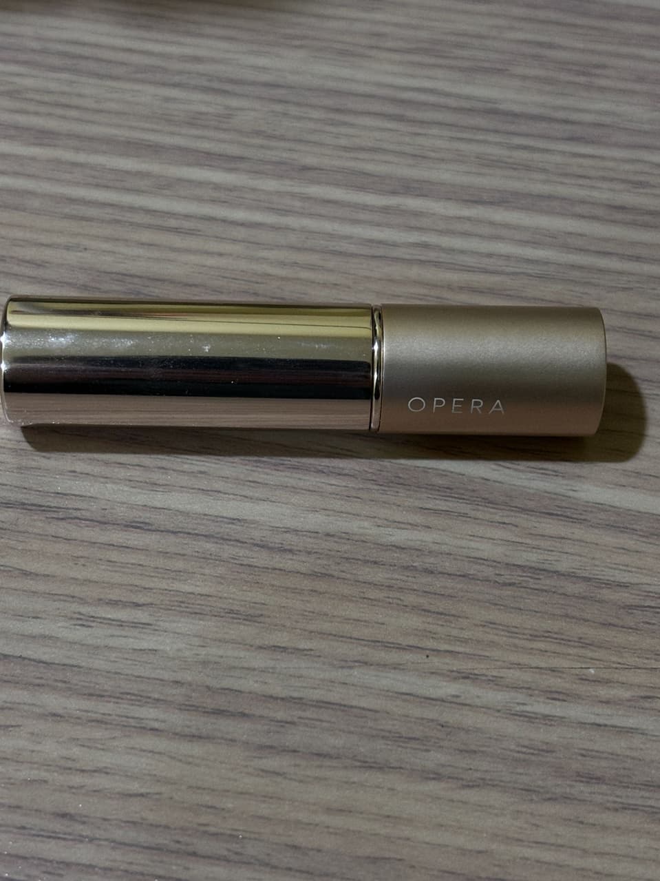 #我要賣 Opera唇膏 - 二手交易板 | Dcard