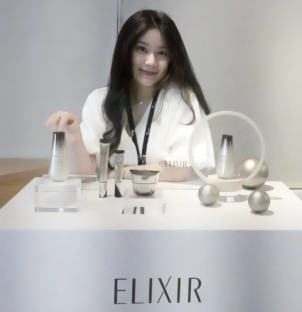 你敢信這樣是45歲！？用ELIXIR怡麗絲爾光速精華可以永保青春😍？ - 美妝板 | Dcard