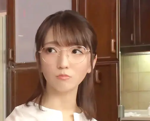 請問這位女優是誰 西斯板 Dcard