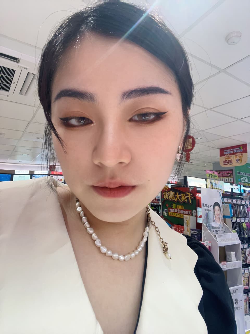 Mindy年度愛用眼線1028眼線膠筆😍 - Hanee (@pin_han_wang) | Dcard