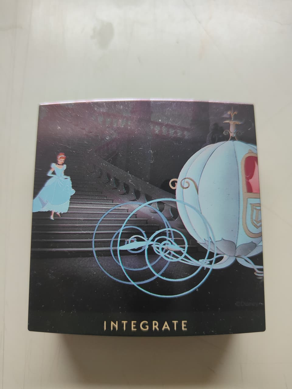 #我要賣 #我要賣 integrate粉餅c20+盒子，meko遮瑕膏，1028蜜粉 - 二手交易板 | Dcard