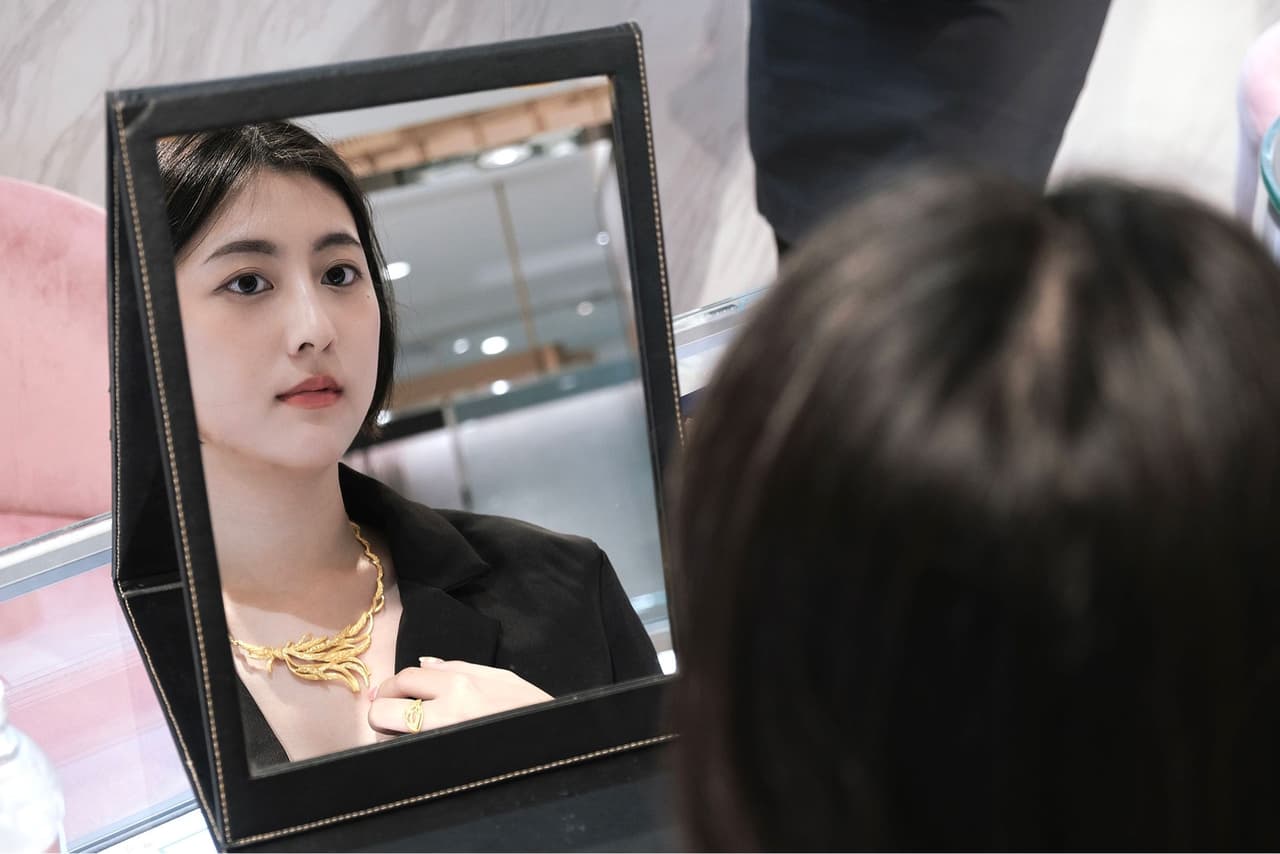 我居然戴了33萬的黃金項鍊...瑟瑟發抖的黃金初體驗 - 小明同學🌻 (@mying_1) | Dcard