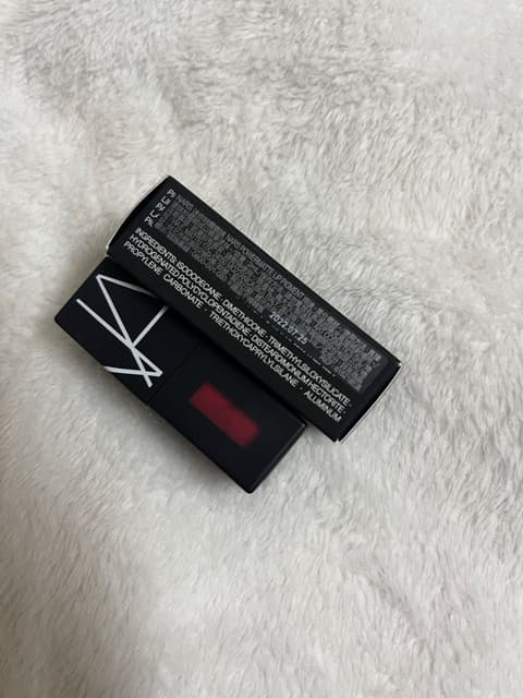 #我要賣 #我要賣 Nars迷你特霧唇釉 - 二手交易板 | Dcard