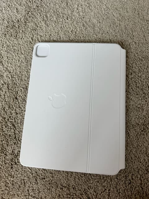 #我要賣 Ipad11吋 Magic keyboard - 二手交易板 | Dcard