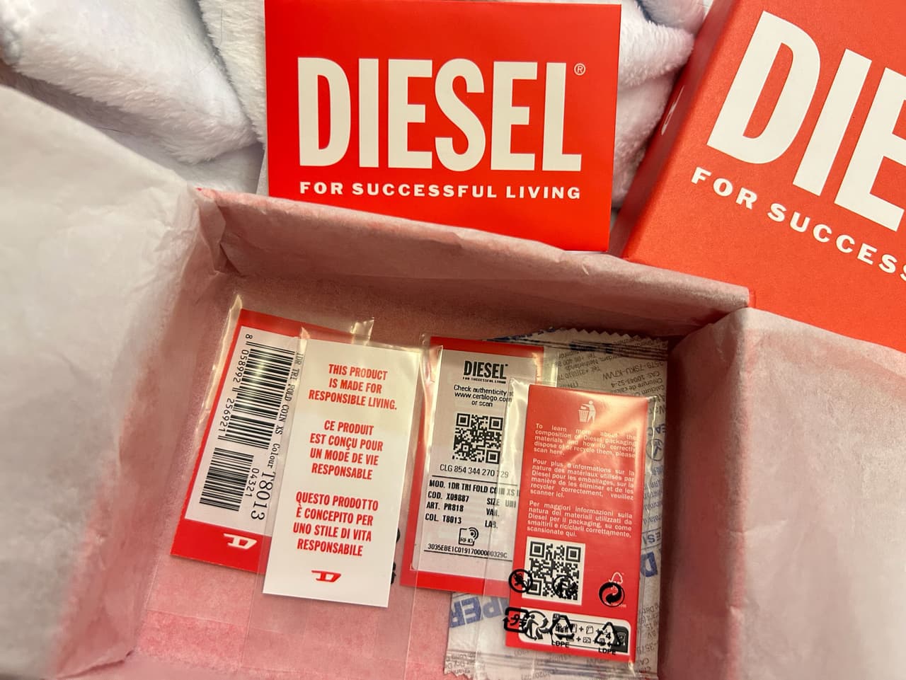 #我要賣 #我要賣 日本專櫃DIESEL短夾 - 二手交易板 | Dcard