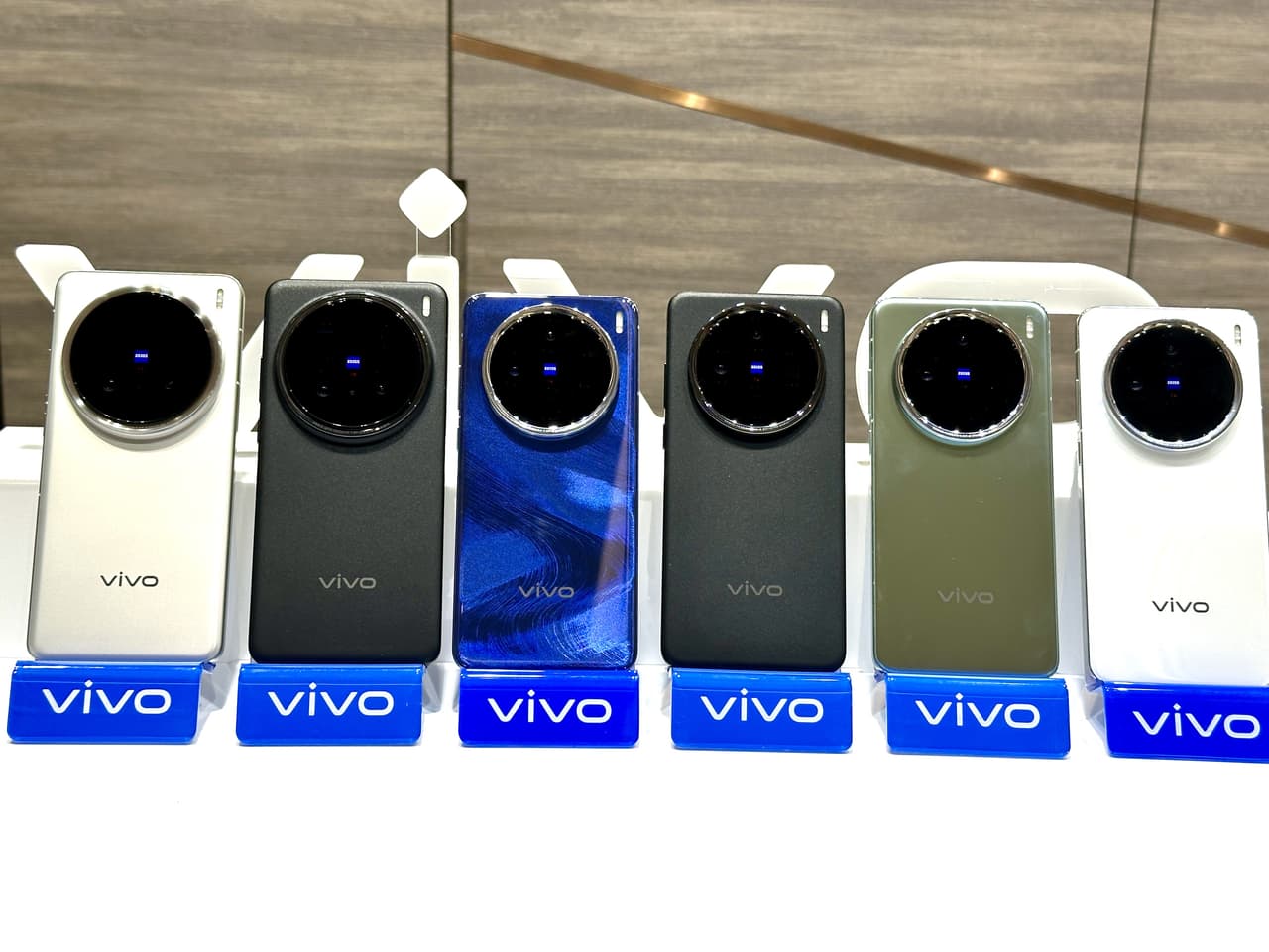 vivo 雙冠旗艦 X200 系列 遠 不止影像 - 束褲3C團 (@suku3c) | Dcard