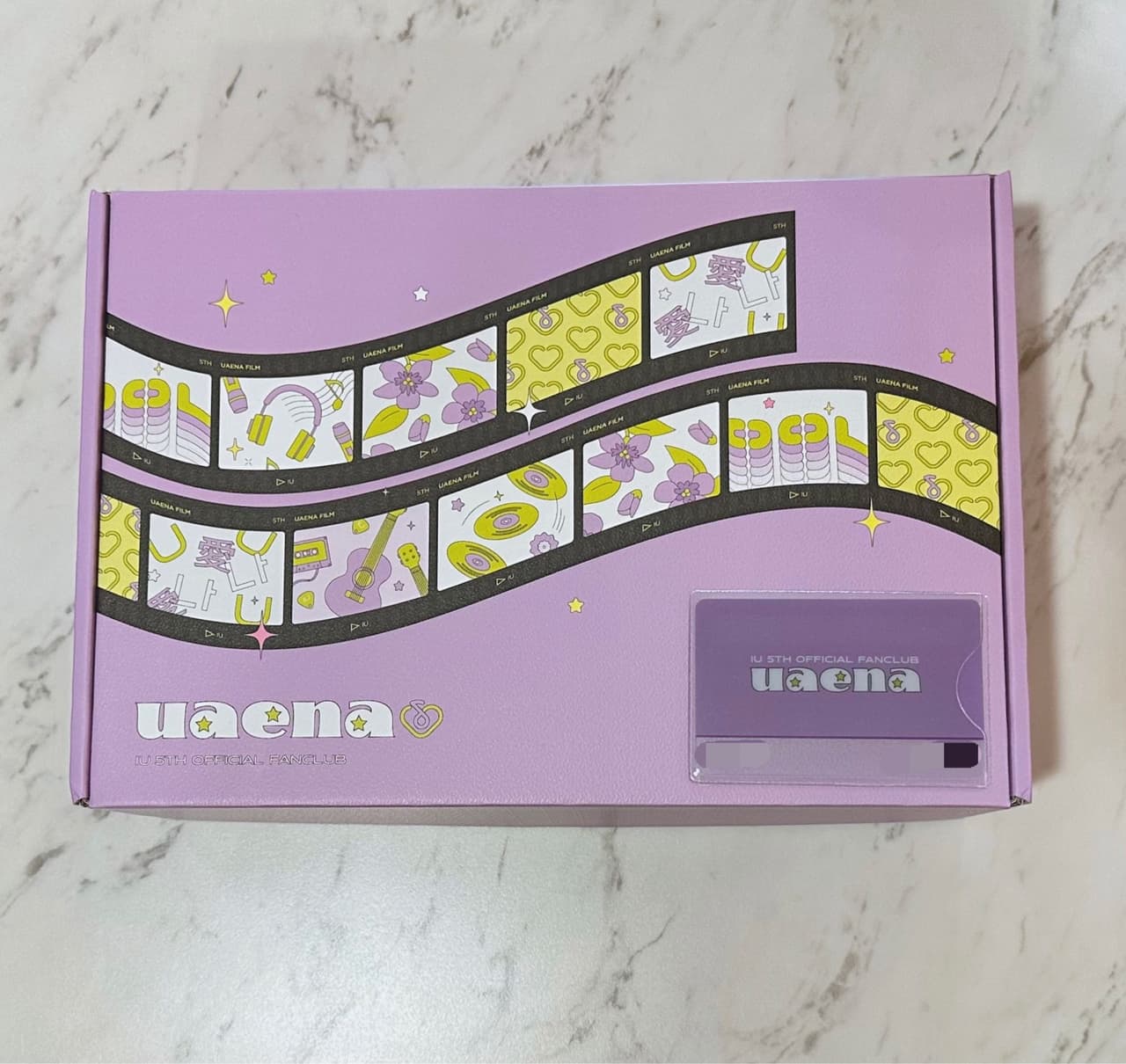 #分享 #開箱 IU 五期會員禮 - 追星板 | Dcard