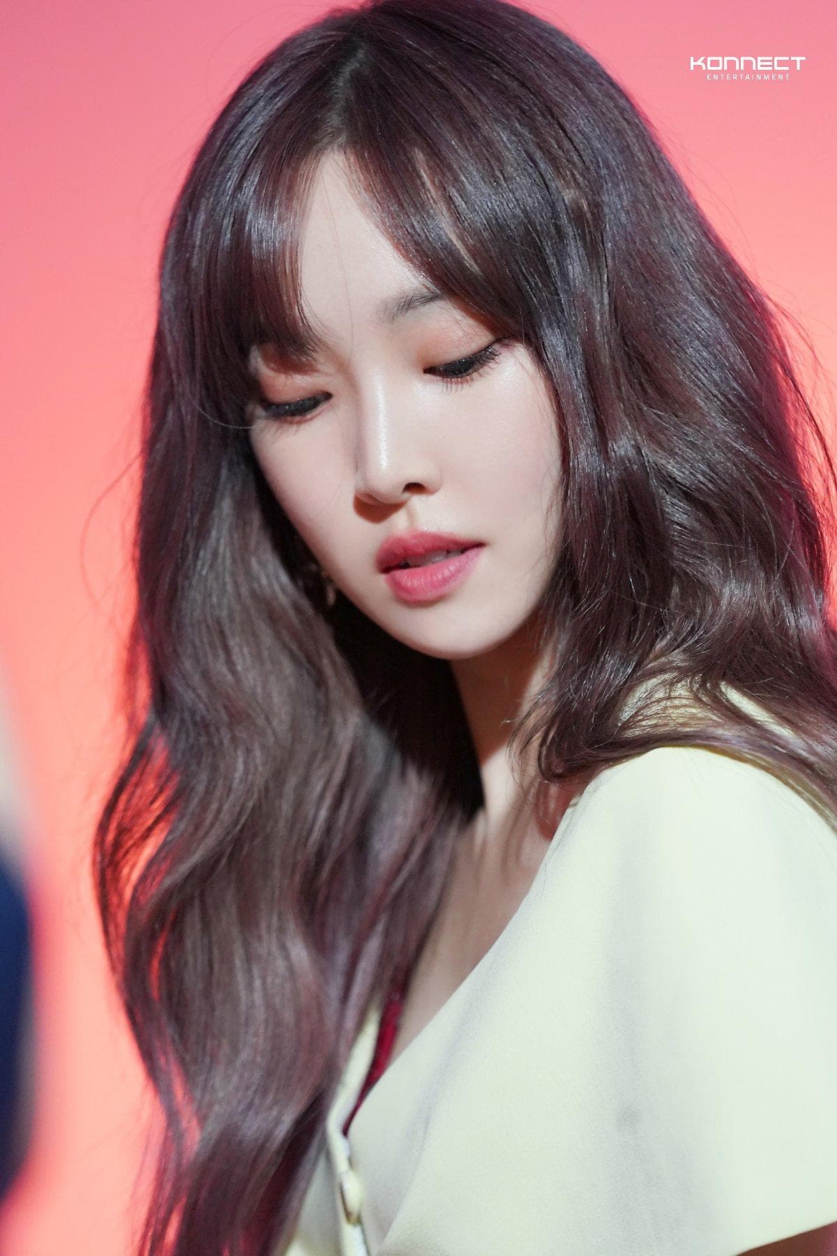 #翻譯 #Post 220901【YujuPost】"Yuju=畫報美食店" 承認1004次！ - GFRIEND板 | Dcard