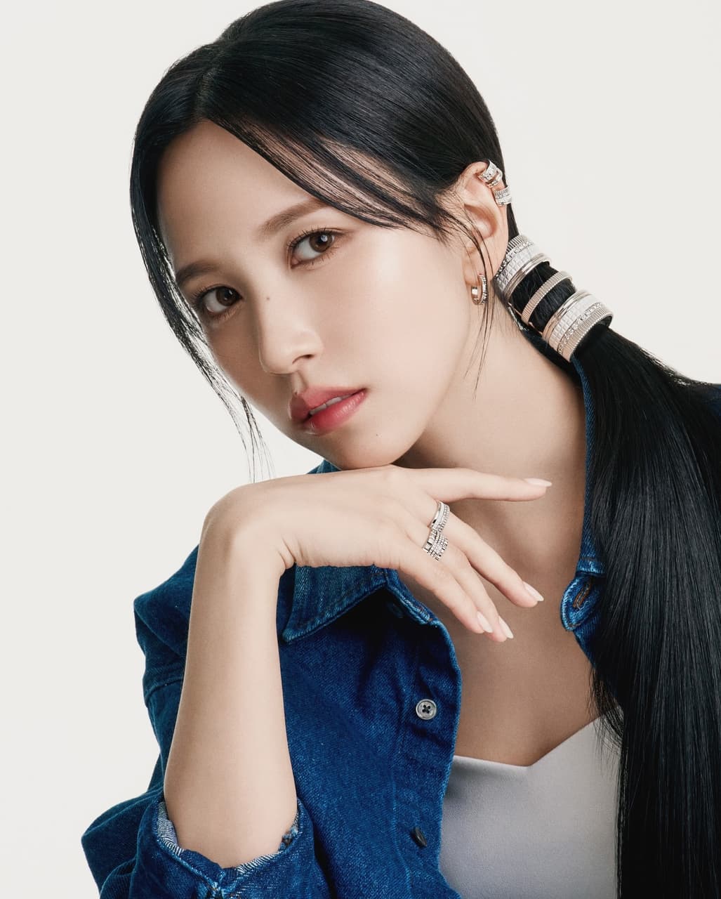 #分享 MINA & Boucheron & ELLE Japan 雜誌內頁&官宣影片 - TWICE板 | Dcard