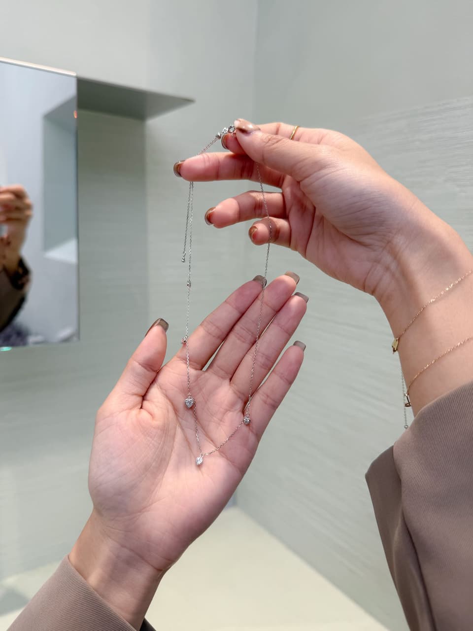 vacanza進化了！試戴全新輕珠寶品牌💎 - 嚕比 Ruby (@ruby__ii) | Dcard