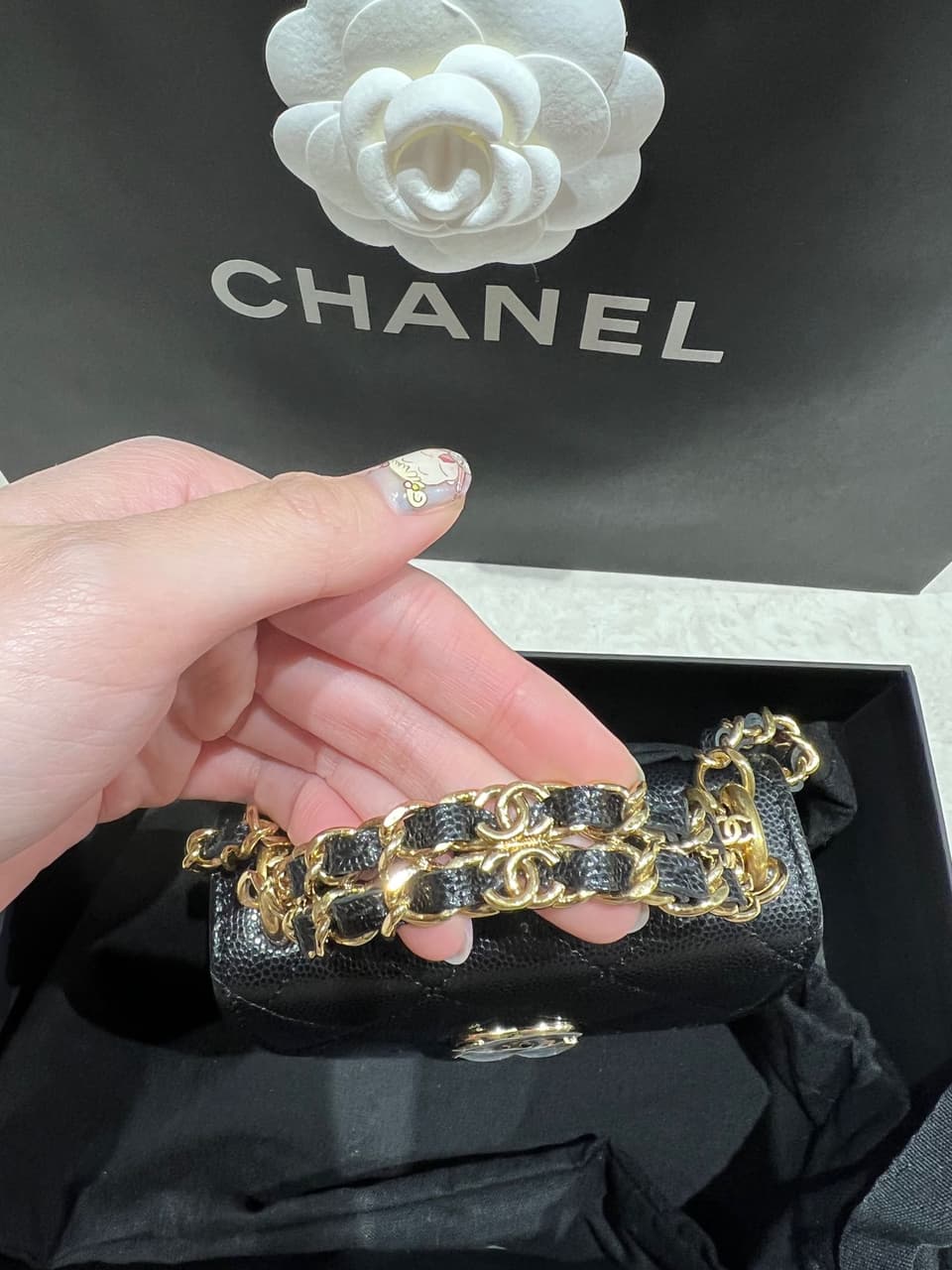 #分享 #分享 香奈兒 22K trendy cc mini 黑金及奶茶色 - 精品板 | Dcard