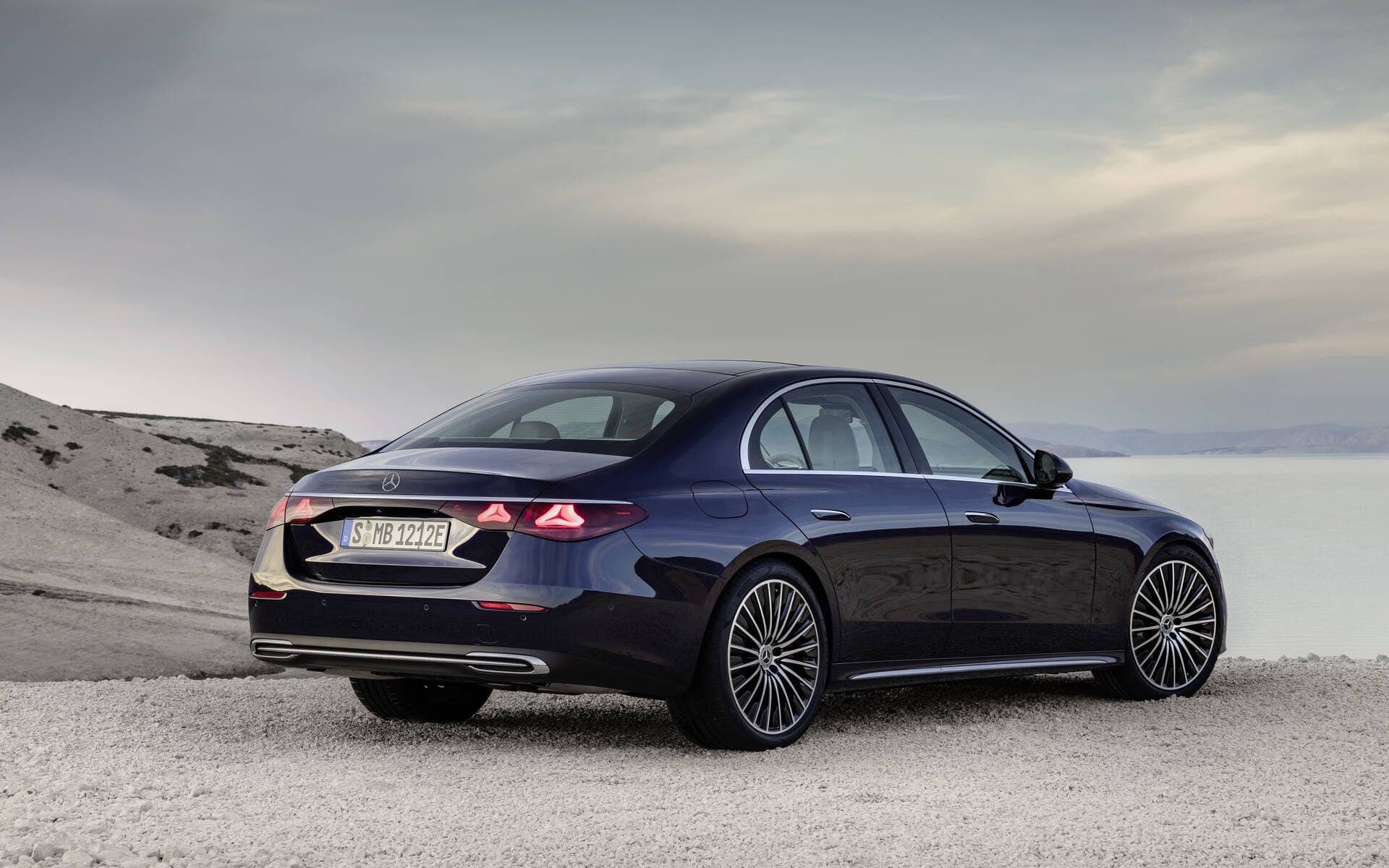 賓士W214 E-Class 大改款面世 - 汽車板 | Dcard