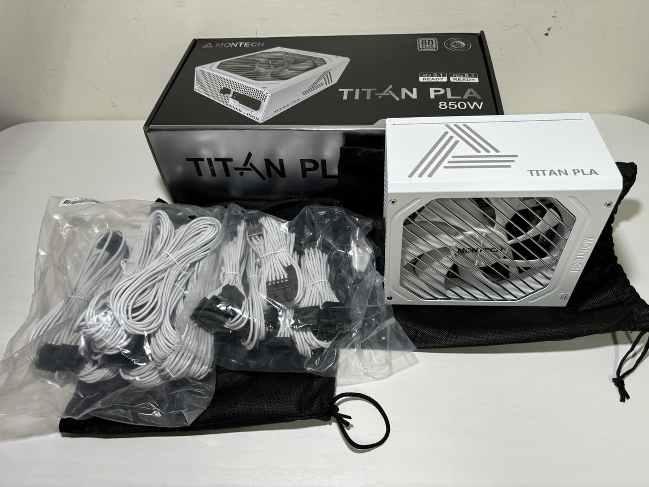 【開箱】「白金之星」MONTECH 君主科技 TITAN PLA 白金級電源 - 3C板 | Dcard