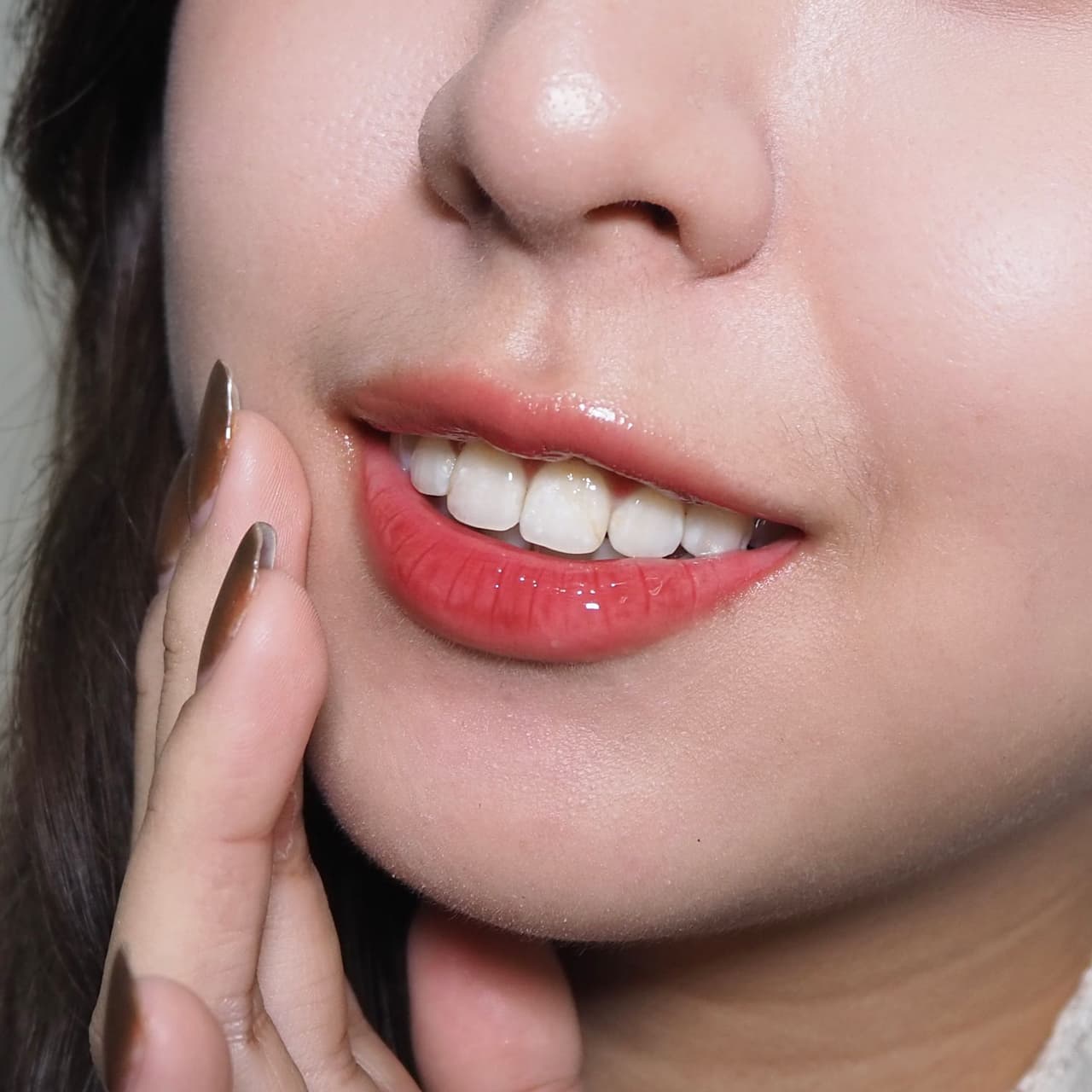 #試色 氛圍感拿捏 水光玻璃感唇蜜TF#20 - 美妝板 | Dcard