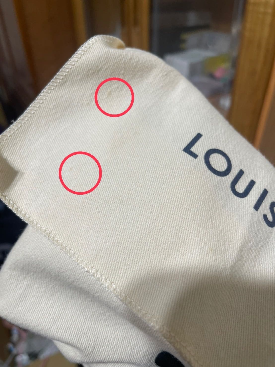 #問題 LV包包防塵袋…發霉？ - 精品板 | Dcard