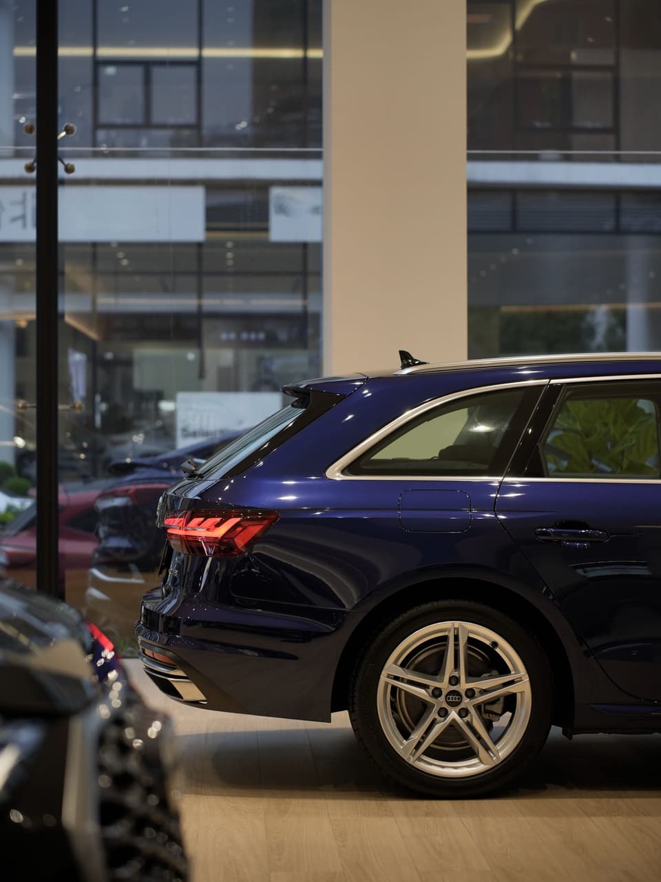 Audi A4 Avant 40 TFSI advanced｜金屬星際藍 Navarra Blue 2D｜實車照片分享 - 汽車板 | Dcard