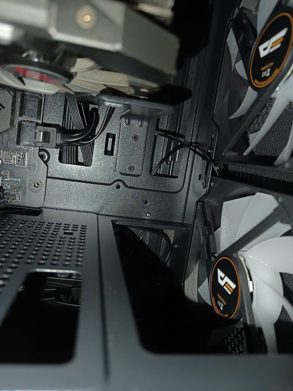 darkFlash 240+DRX70 case開箱 - 3C板 | Dcard