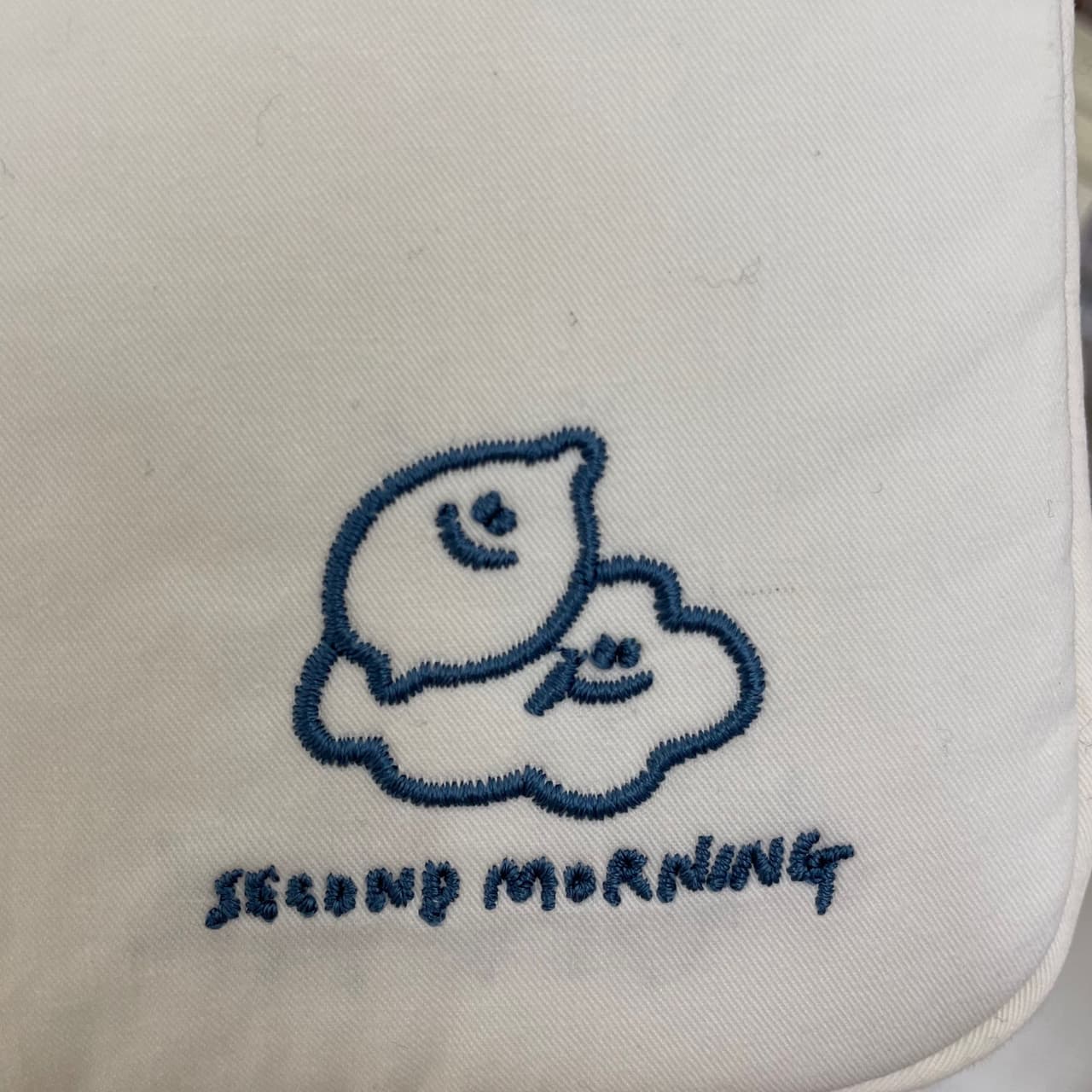 #分享 second morning 雲朵檸檬平板包 - 女孩板 | Dcard