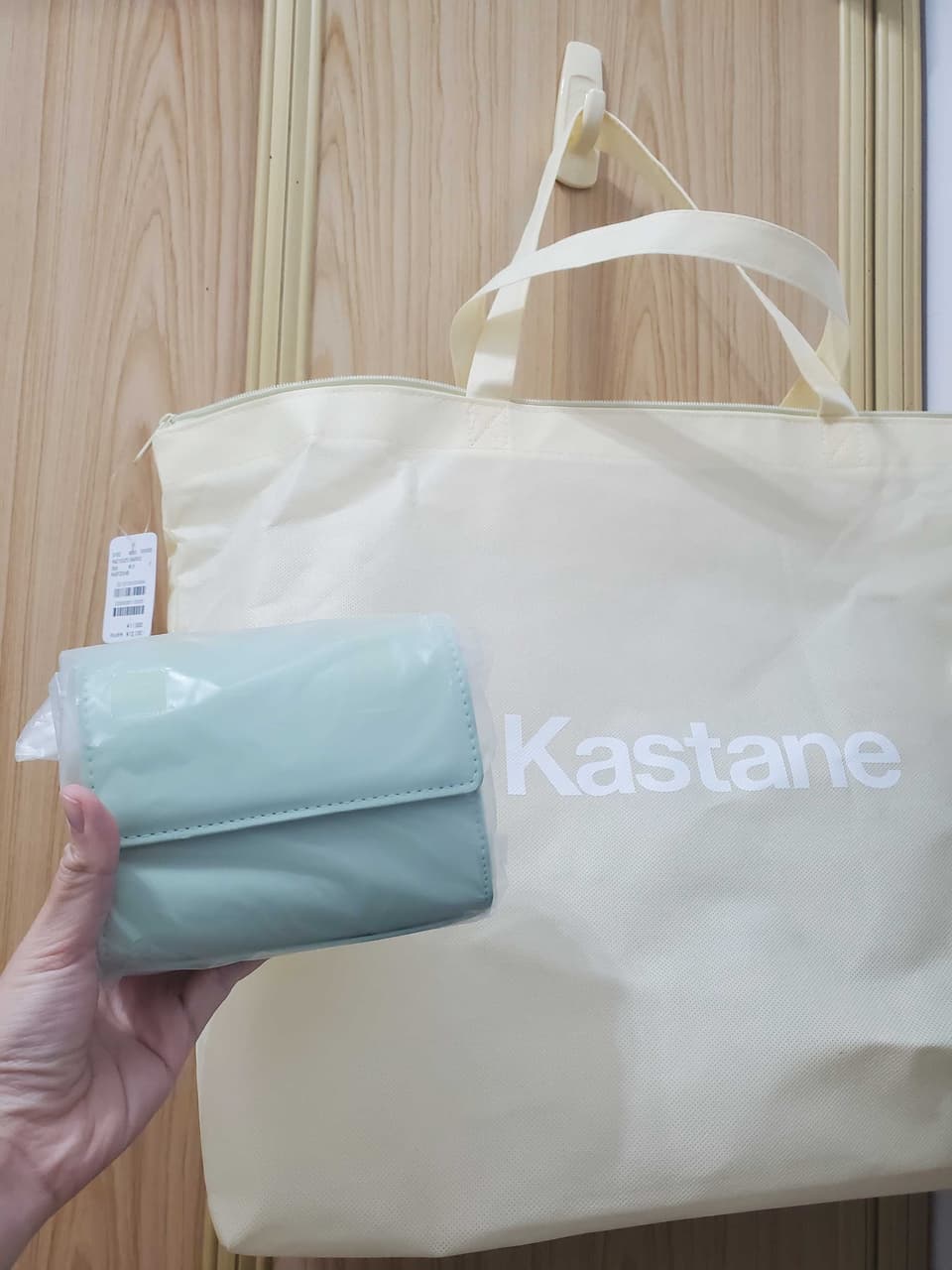 #我要賣 #我要賣 Kastane gold福袋小包＆Queenshop外搭背心 - 二手交易板 | Dcard