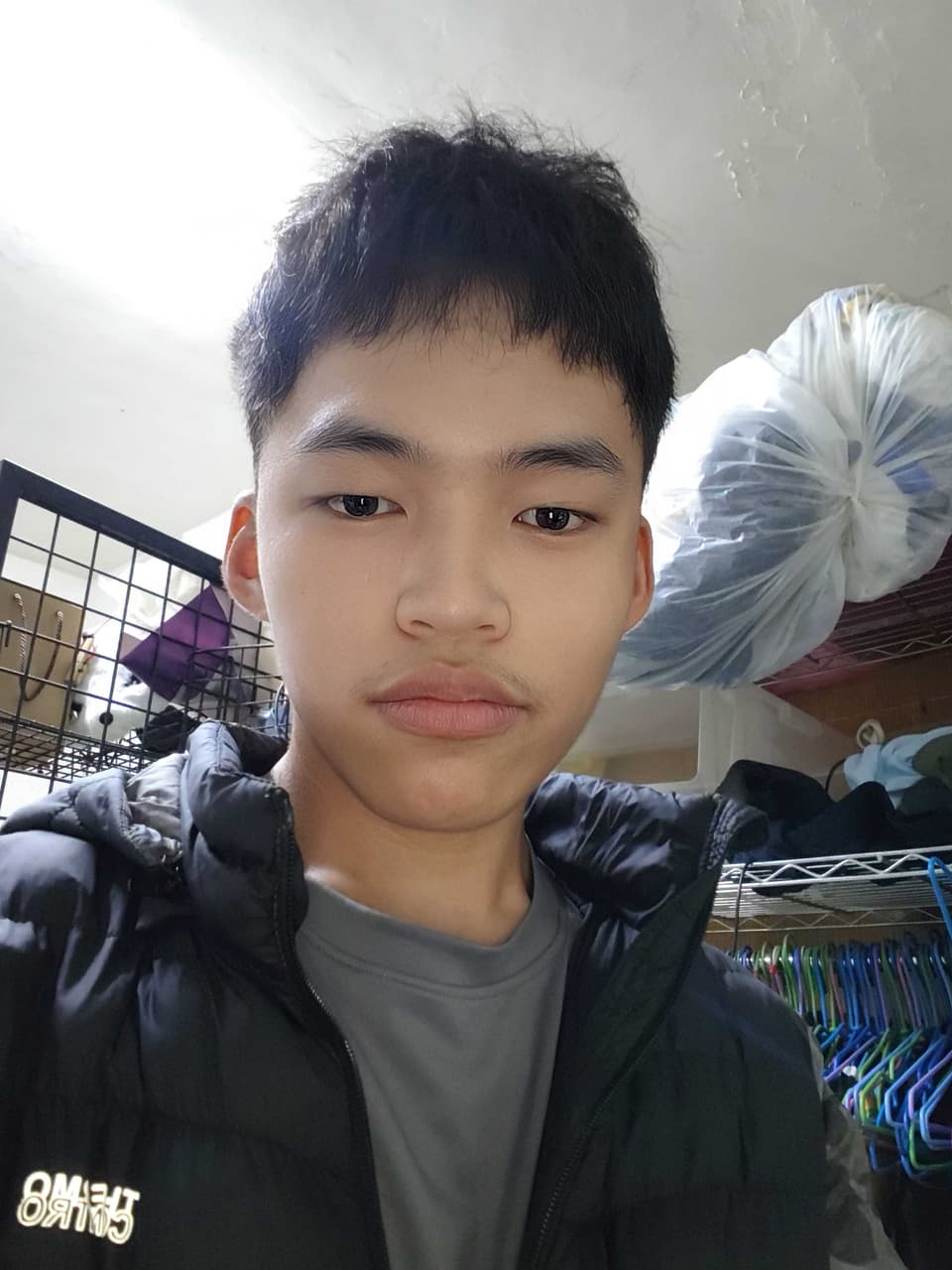 #長相 詭笑（不是瘤ㄇㄨㄚ） - 長相請益板 | Dcard