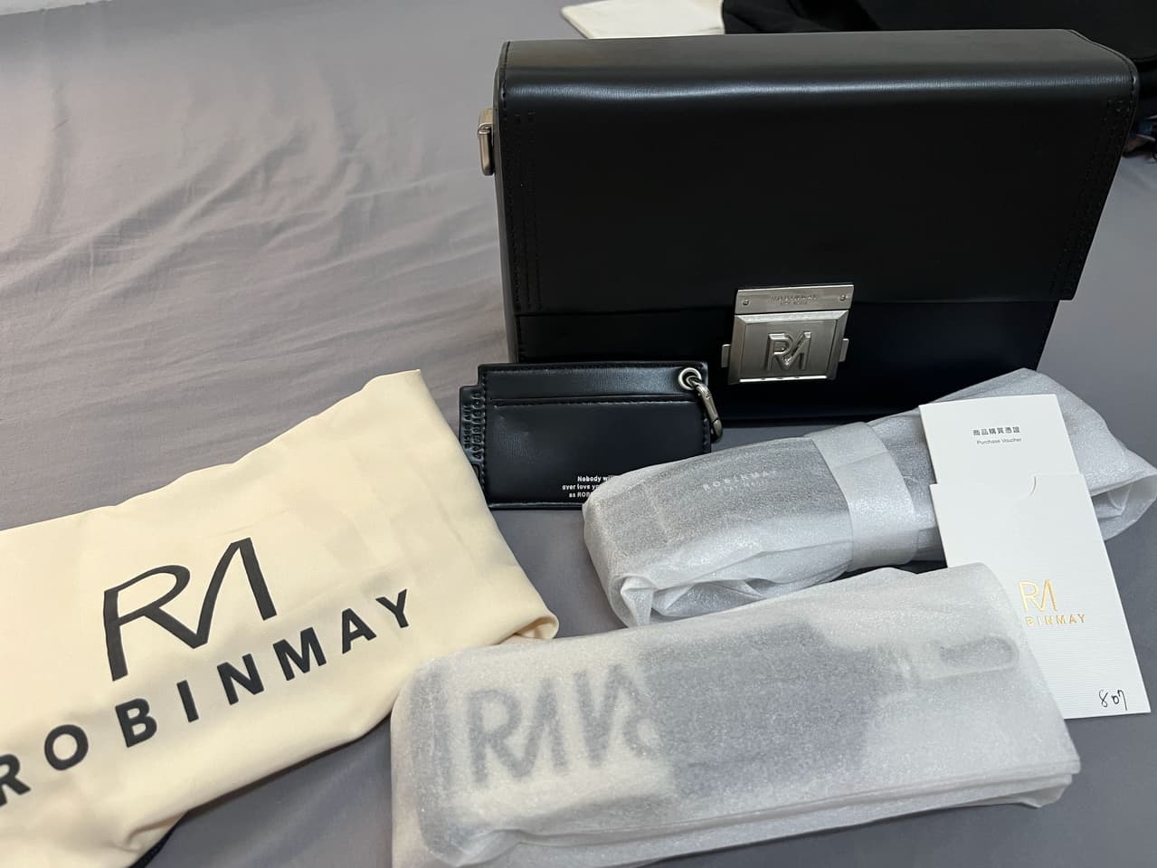 #我要賣 RM ROBINMAY 斜背包 - 二手交易板 | Dcard