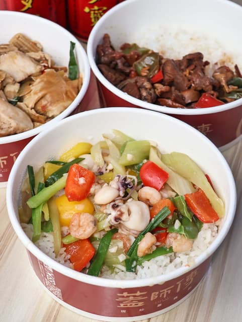 【高雄】蓋師傅—外帶便當68元起 - 美食吃一Bo🤤 (@imboooooooo) | Dcard