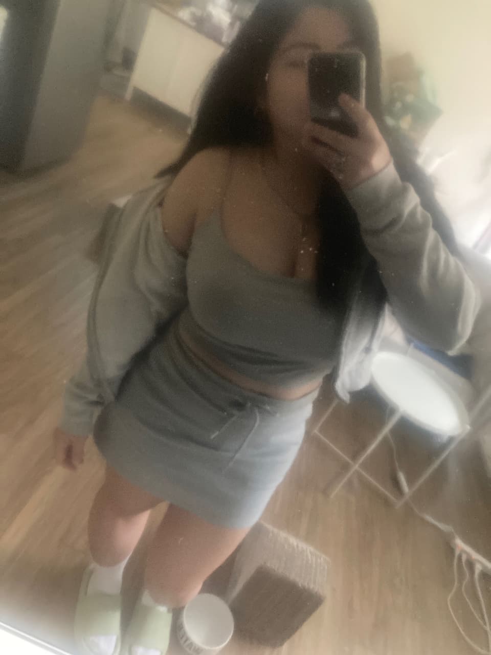 大胸的bratop推薦 - Una_INFJ (@una_infj) | Dcard