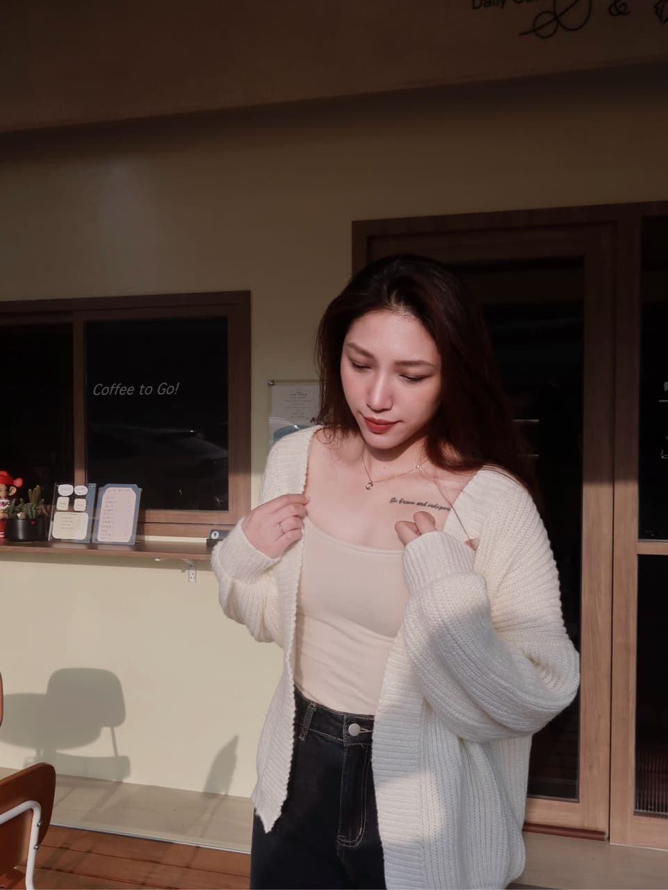 #分享 冬天來了 ️｜奶杏色｜針織開衫 - 小雞🐤 (@derrica) | Dcard