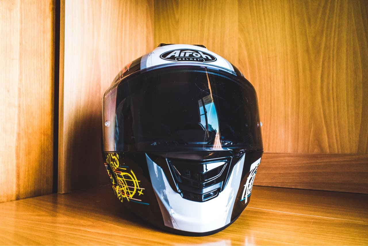 #部品分享 推薦安全帽AIROH SPARK - 機車板 | Dcard