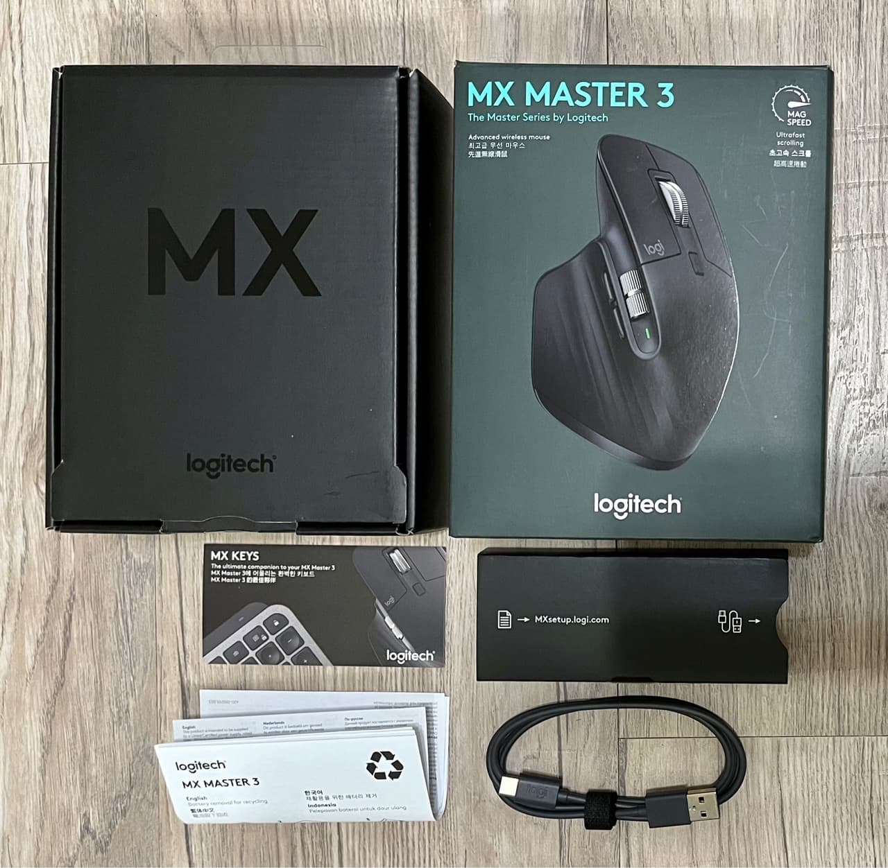 售 MX MASTER 3 - 逢甲大學二手物交流板 | Dcard