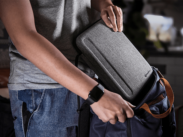 Tomtoc｜多功能平板硬殼收納包 - 3C板 | Dcard