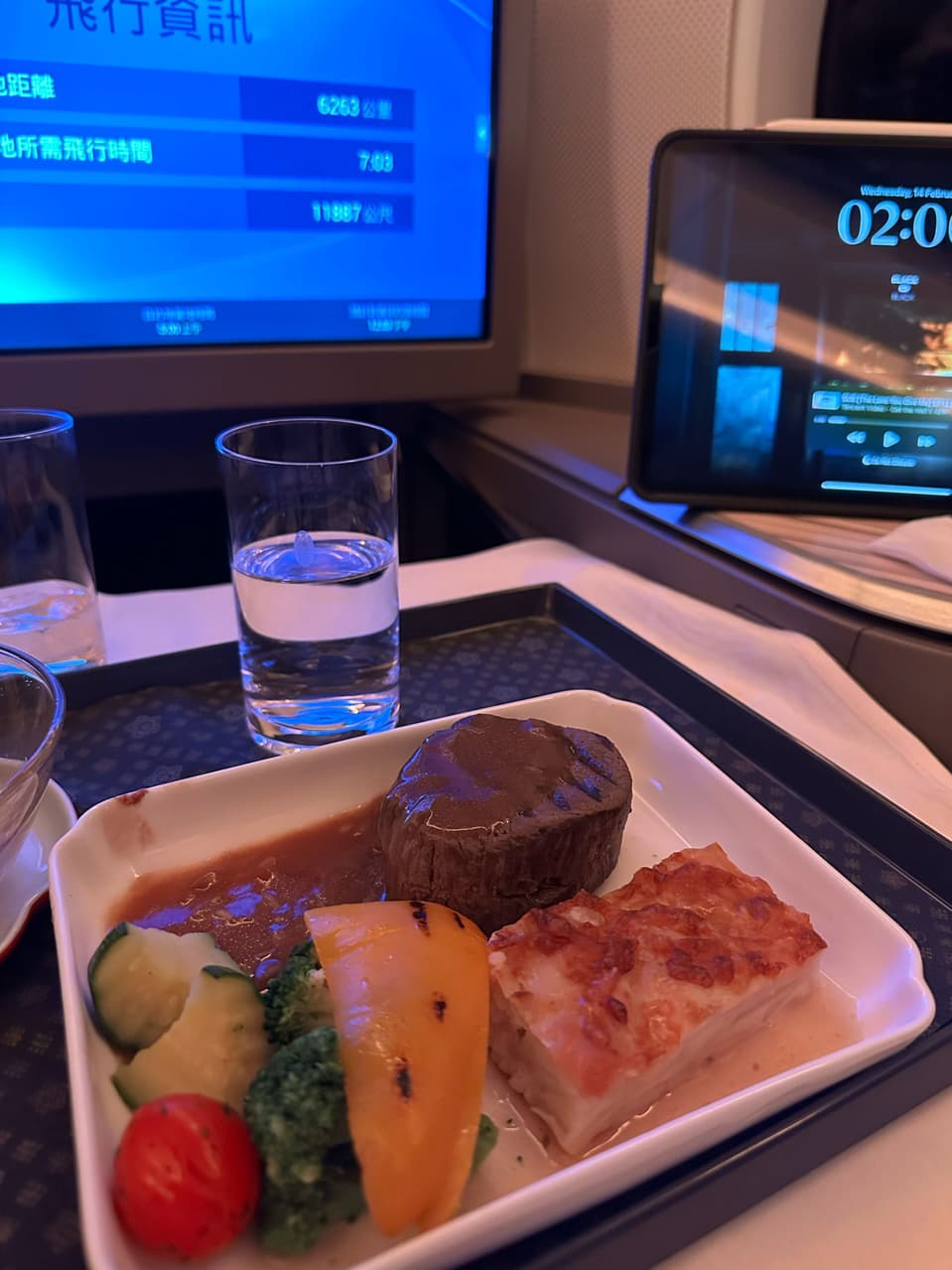 #飛行紀錄 中華航空CI57 商務艙紀錄 - 航空板 | Dcard