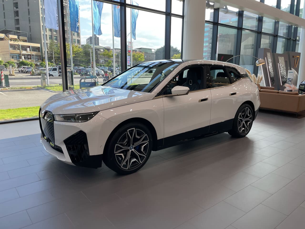 BMW The iX 50 - 汽車板 | Dcard