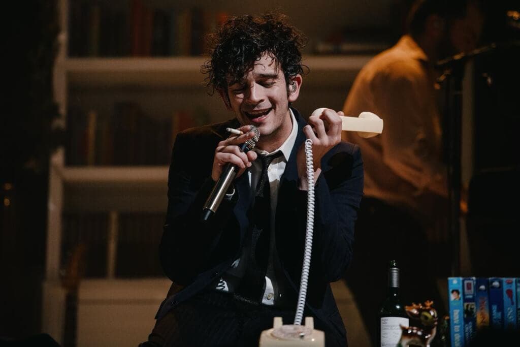 #新聞 The 1975登台上演男男吻 馬來西亞取消整個音樂節[影] - 追星板 | Dcard