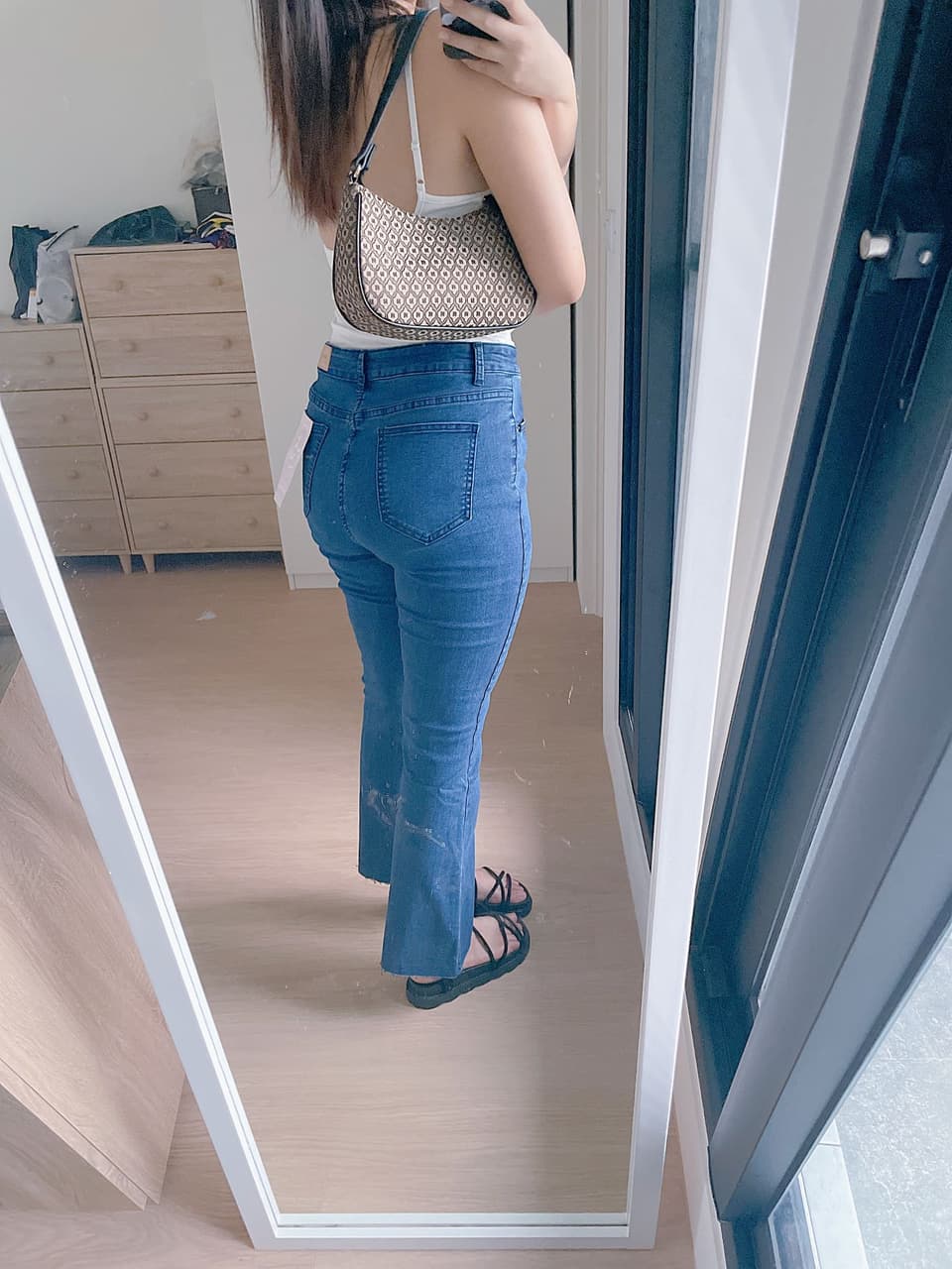 #分享 首爾妹 Seoul Mate 平均 $139 一條的「-5kg牛仔褲」到底好不好穿 - 穿搭板 | Dcard