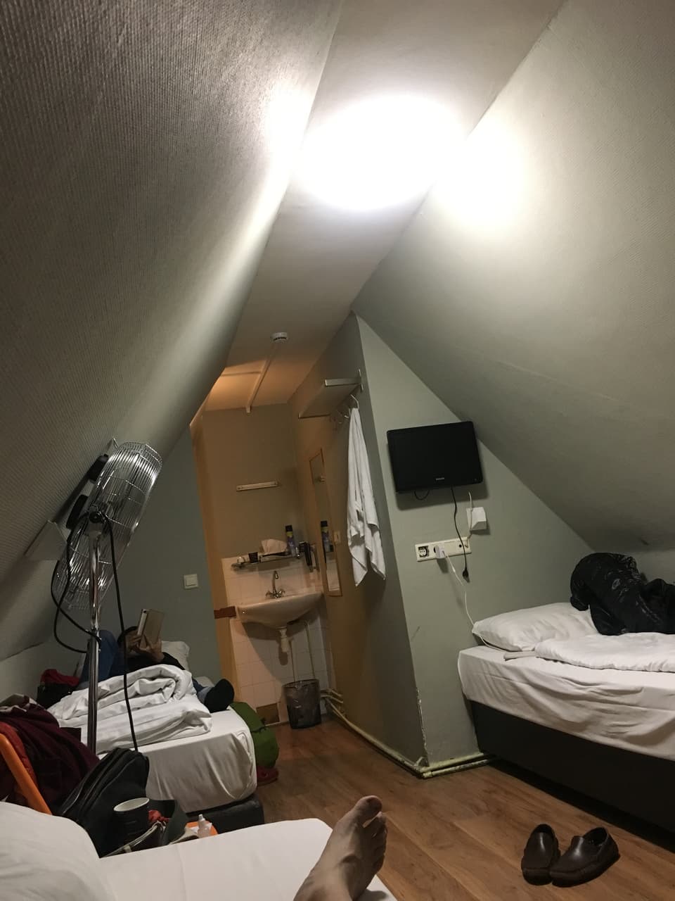 荷蘭故事-4 - 地獄倒楣鬼 (@back.from.hell) | Dcard