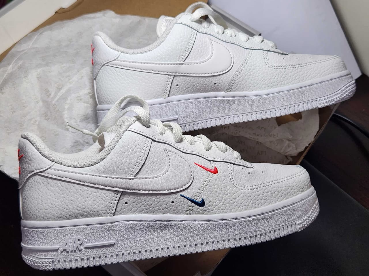 #詢問 yahoo跟momo跟PChome的鞋子一定是正貨嗎 - 網路購物板 | Dcard