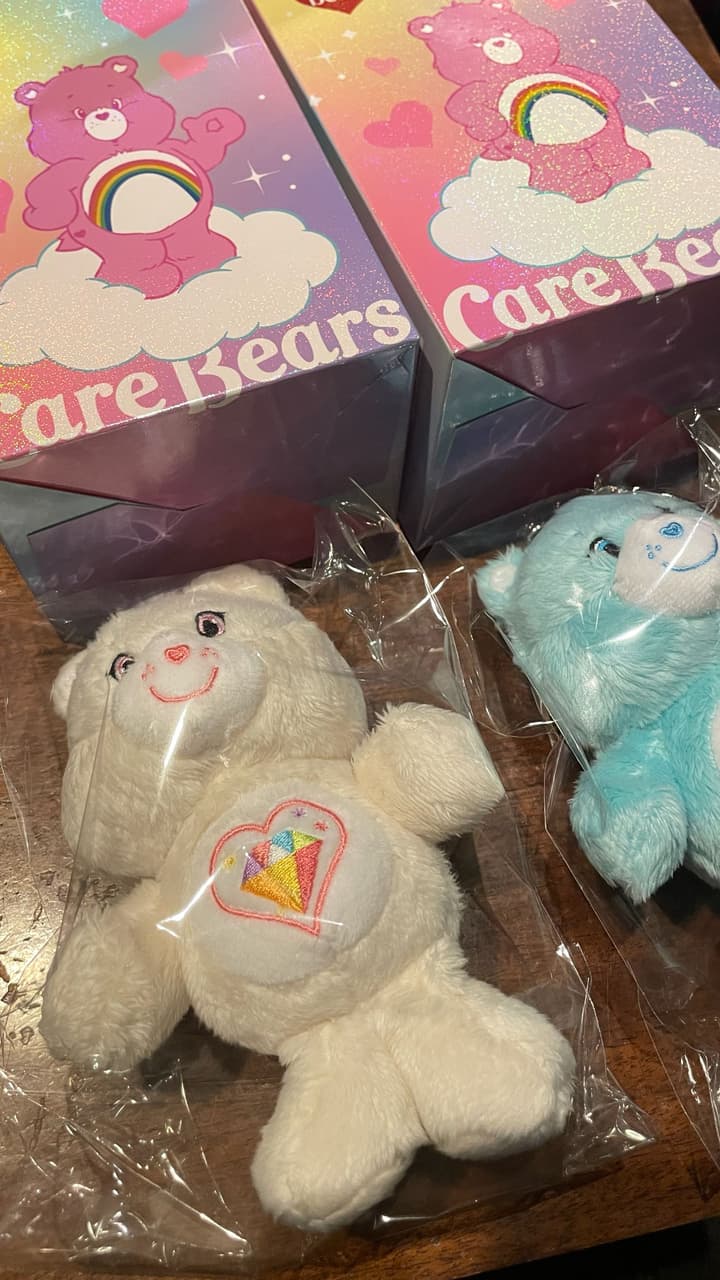 #我要賣 #我要賣 care bear 3D悠遊卡 （藍綠色）已換到 - 二手交易板 | Dcard