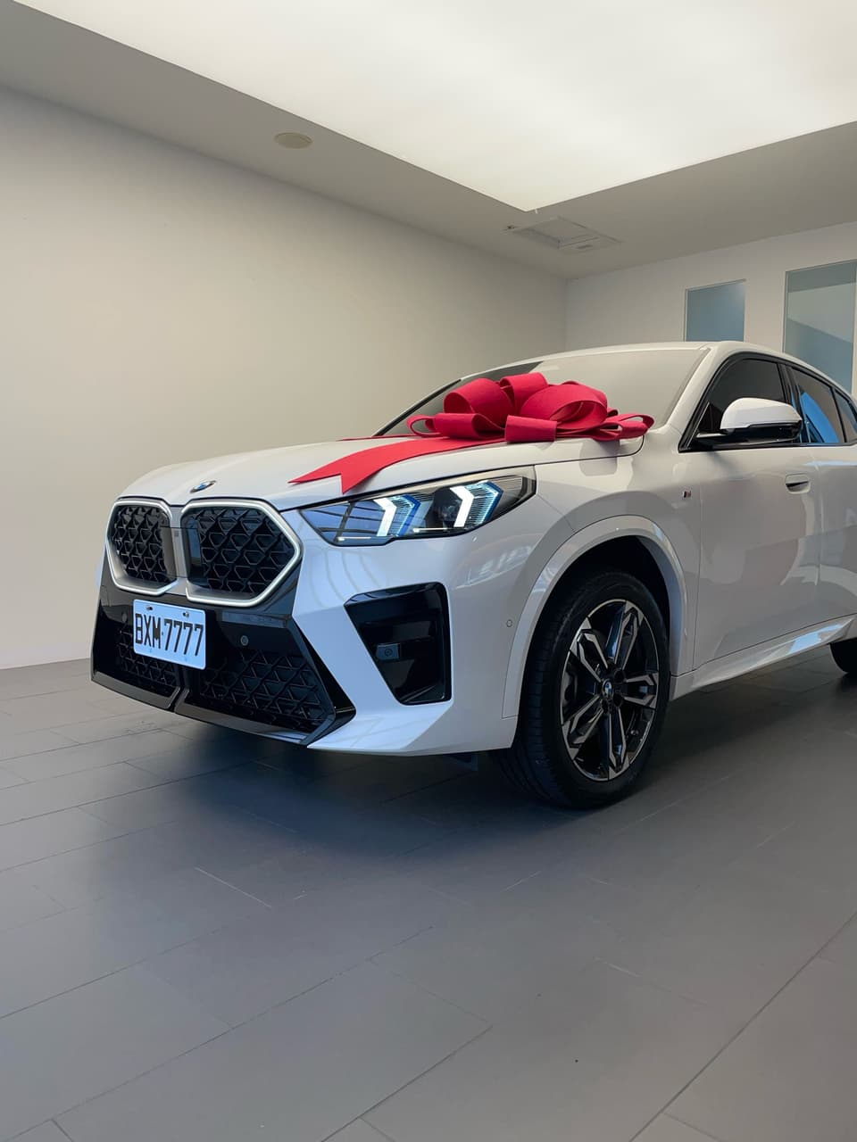 BMW The X2 20i M Sport交車大吉🍊 - 汽車板 | Dcard