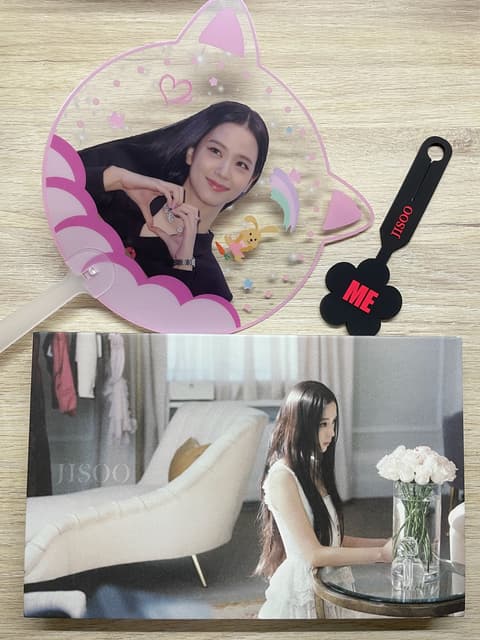 #開箱 JISOO寫真書 - BLACKPINK板 | Dcard