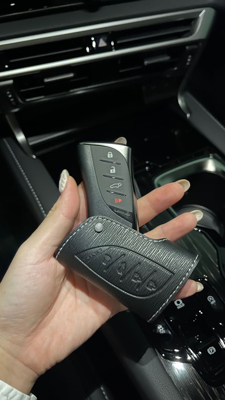 開箱 細節介紹RX350頂級版大改款 - 汽車板 | Dcard