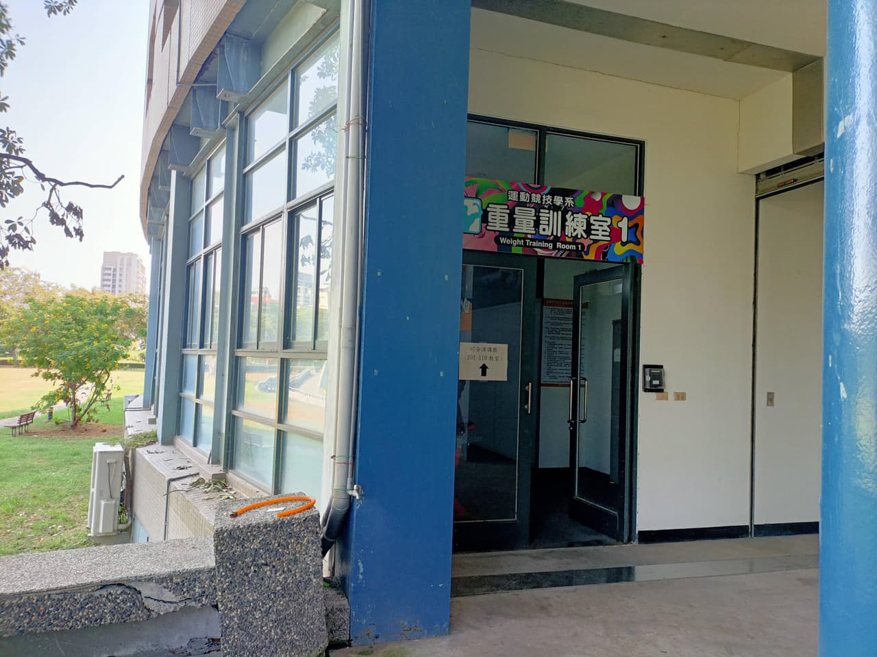 學生證1 高雄大學板 Dcard