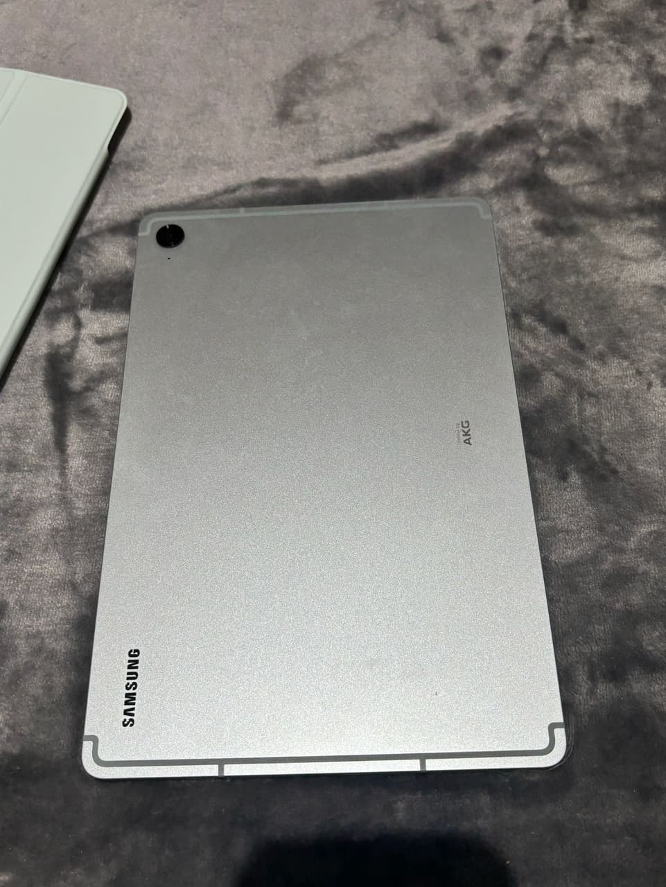#我要賣 （已售出）Samsung tab S9 FE - 二手交易板 | Dcard