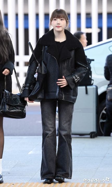 #更新 250102 GFRIEND 仁川機場出境前往日本 - B9-2 留言 | Dcard