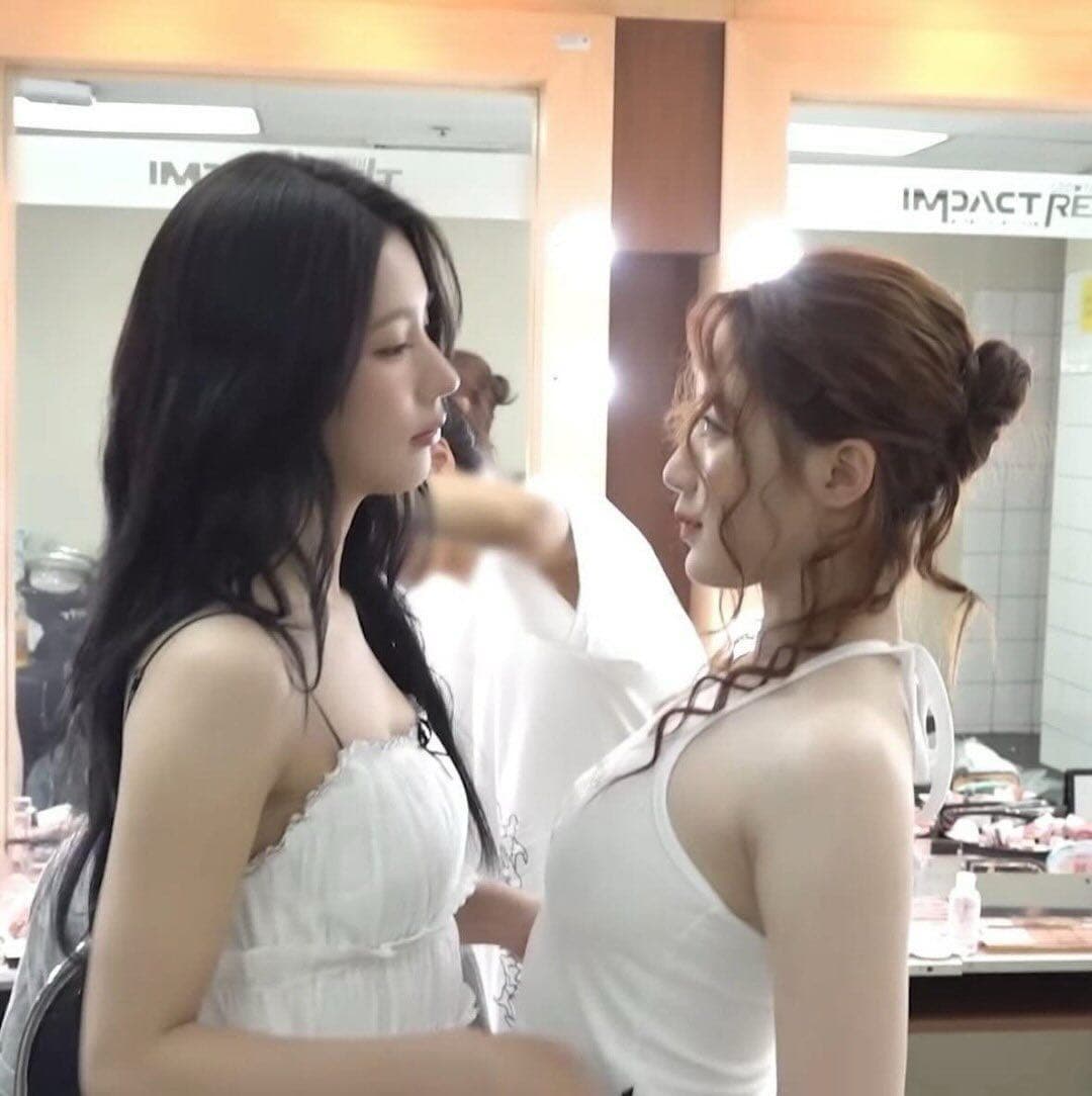 #分享 薇娟太攻了吧🥵😳😍😍🥵😩🫃 - i-dle板 | Dcard