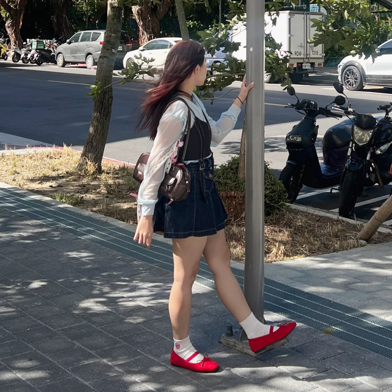 #分享 紅色怎麼搭？哪些基本單品值得入手꒰ 🍒 ͈ 🍎 ₊˚· 🍄 ͈ ꒱ - 穿搭板 | Dcard