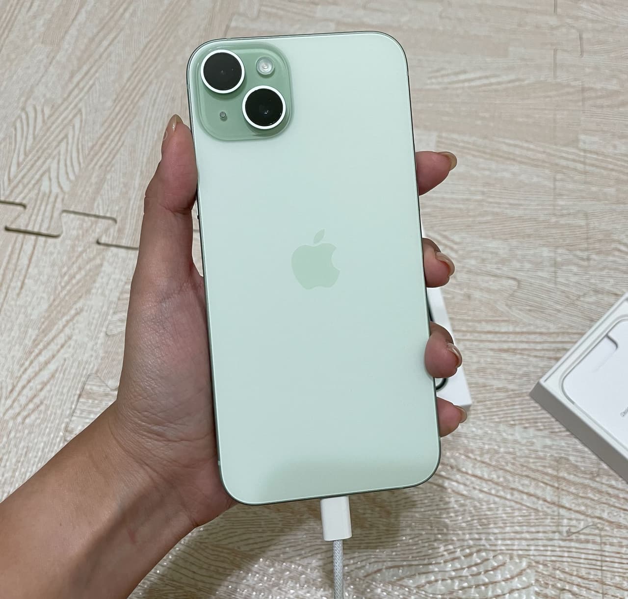 #iPhone #iPhone iPhone 15 plus 綠色 - Apple板 | Dcard