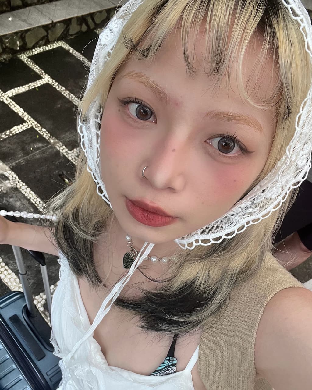 四款MIMUNDO韓系隱眼實戴分享 ️💎⋆⁺₊ .💙 - 隱形眼鏡板 | Dcard